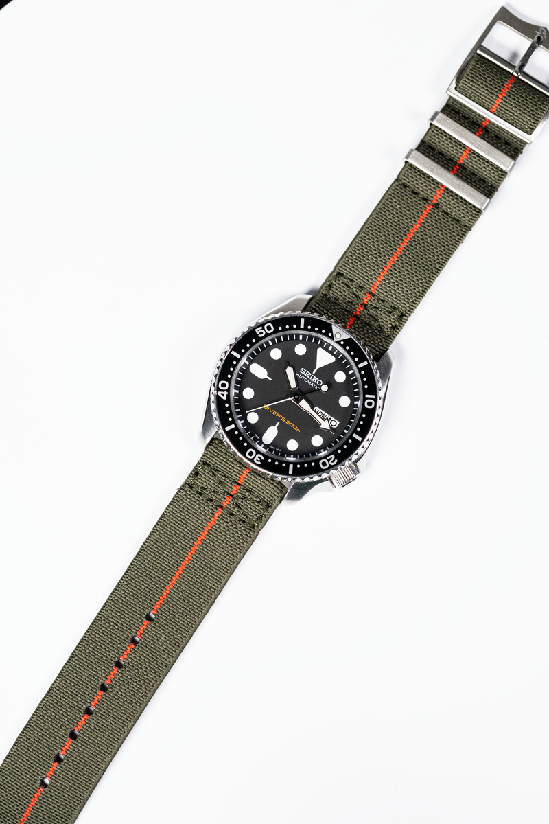 [Quick Release] ElastoFlex - Army Green/Red – STRAPIFY